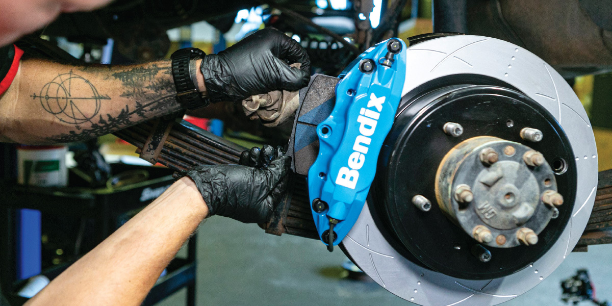 How tyre tread patterns affect braking – Bendix explains | Bendix Brakes